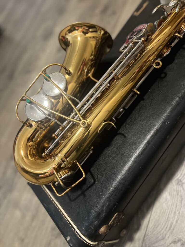 Bundy made by Selmer Alto Saxophone Red Label Serial 449XXX